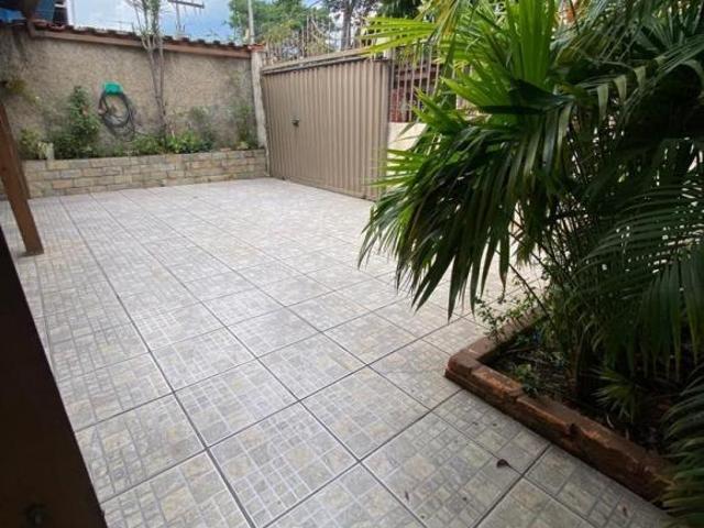 Casa com 3 quartos à venda em Belo Horizonte, no bairro Dom Bosco