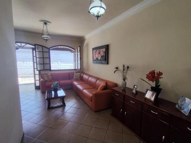 Casa com 3 quartos à venda em Belo Horizonte, no bairro Dom Joaquim