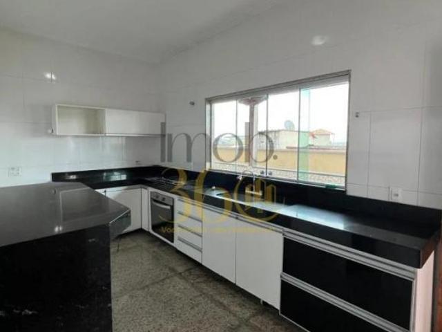Casa com 3 quartos à venda em Belo Horizonte, no bairro Diamante Barreiro