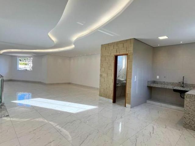Casa com 3 quartos à venda em Belo Horizonte, no bairro Estoril
