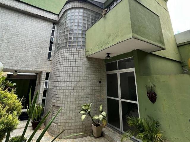 Casa com 3 quartos à venda em Belo Horizonte, no bairro Heliópolis