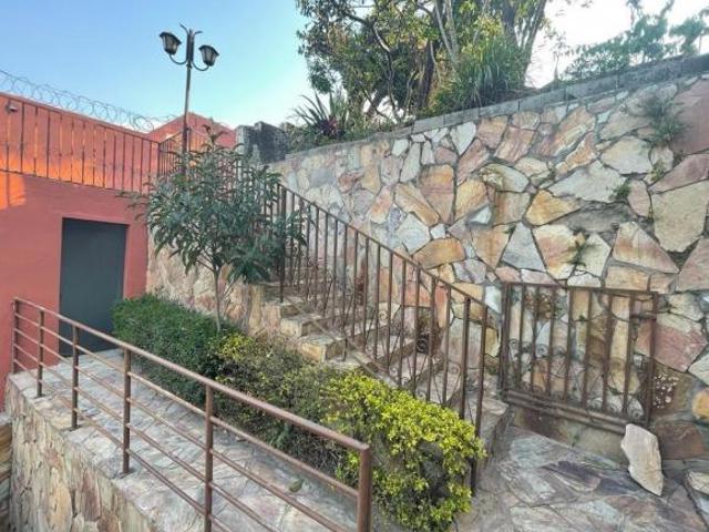 Casa com 3 quartos à venda em Belo Horizonte, no bairro Inconfidência