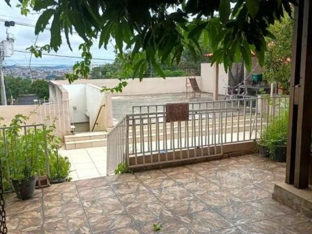 Casa com 3 quartos à venda em Belo Horizonte, no bairro Jardim Alvorada