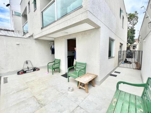 Casa com 3 quartos à venda em Belo Horizonte, no bairro Ouro Preto