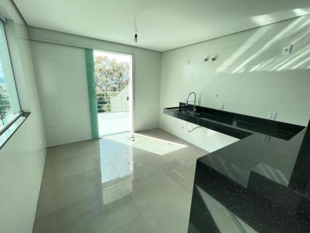 Casa com 3 quartos à venda em Belo Horizonte, no bairro Ouro Preto