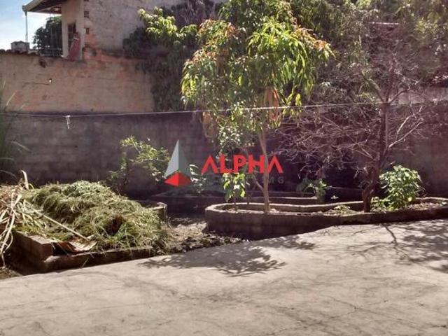 Casa com 3 quartos à venda em Belo Horizonte, no bairro Lindéia