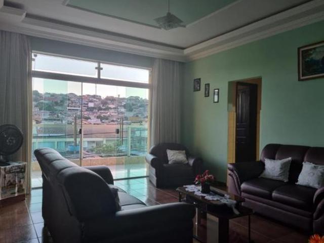 Casa com 3 quartos à venda em Belo Horizonte, no bairro Lindéia