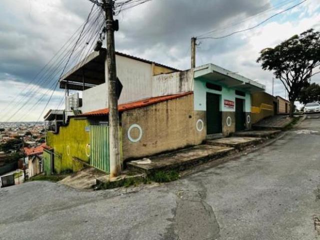 Casa com 3 quartos à venda em Belo Horizonte, no bairro Lindéia