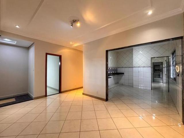 Casa com 3 quartos à venda em Belo Horizonte, no bairro Mantiqueira