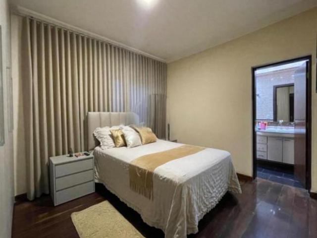 Casa com 3 quartos à venda em Belo Horizonte, no bairro Milionários