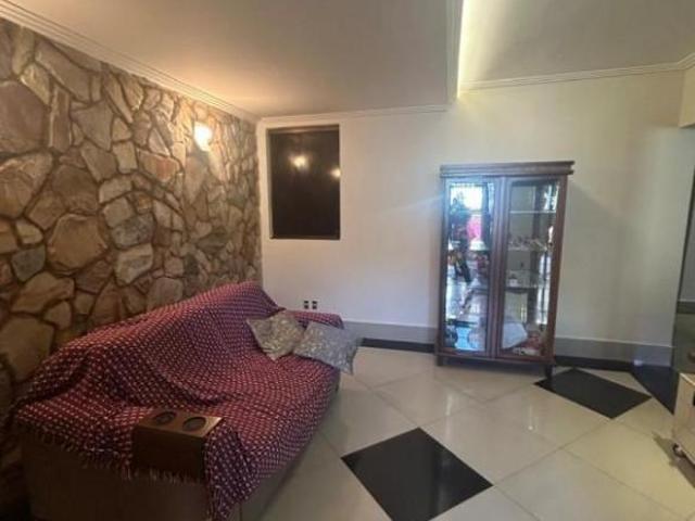 Casa com 3 quartos à venda em Belo Horizonte, no bairro Minascaixa