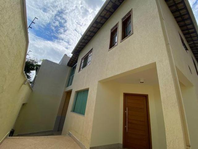 Casa com 3 quartos à venda em Belo Horizonte, no bairro Nova Vista