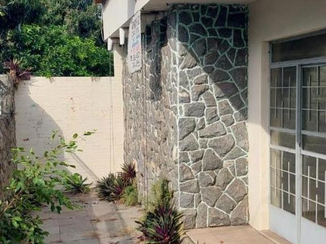 Casa com 3 quartos à venda em Belo Horizonte, no bairro Novo Glória