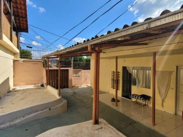 Casa com 3 quartos à venda em Belo Horizonte, no bairro Novo Glória