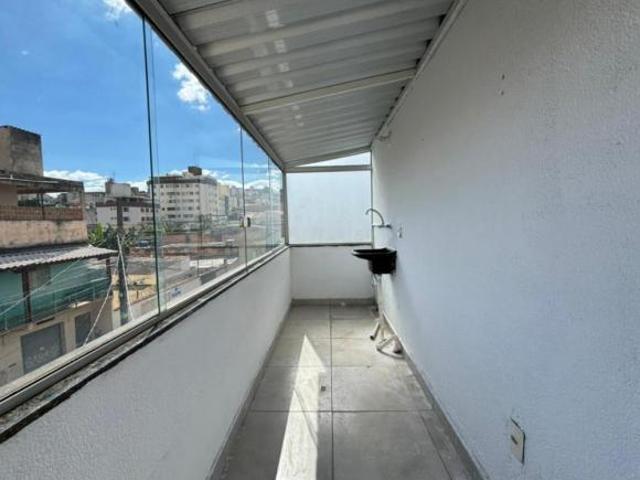 Casa com 3 quartos à venda em Belo Horizonte, no bairro Sagrada Família