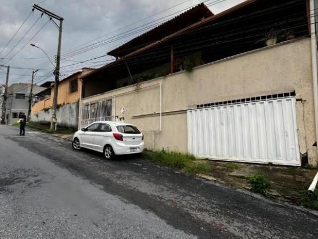 Casa com 3 quartos à venda em Belo Horizonte, no bairro Sagrada Família