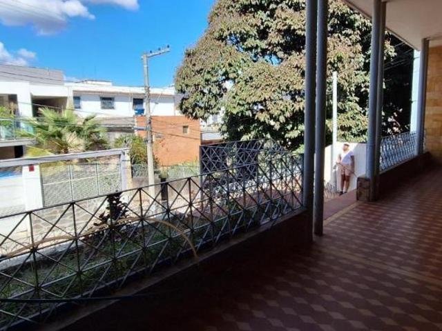 Casa com 3 quartos à venda em Belo Horizonte, no bairro Sagrada Família