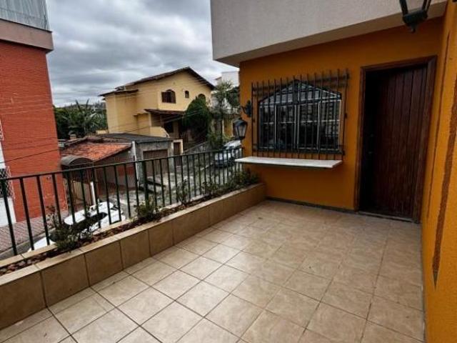 Casa com 3 quartos à venda em Belo Horizonte, no bairro Sagrada Família
