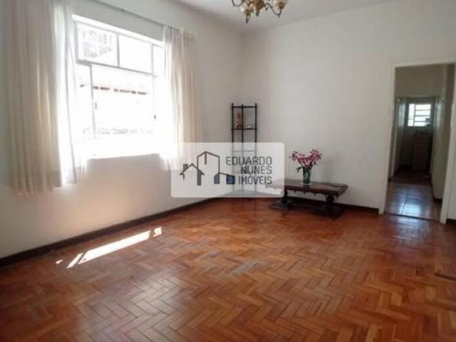 Casa com 3 quartos à venda em Belo Horizonte, no bairro Santo Antônio