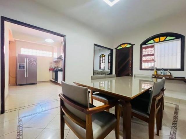 Casa com 3 quartos à venda em Belo Horizonte, no bairro Santa Amélia