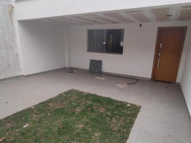 Casa com 3 quartos à venda em Belo Horizonte, no bairro Santa Amélia