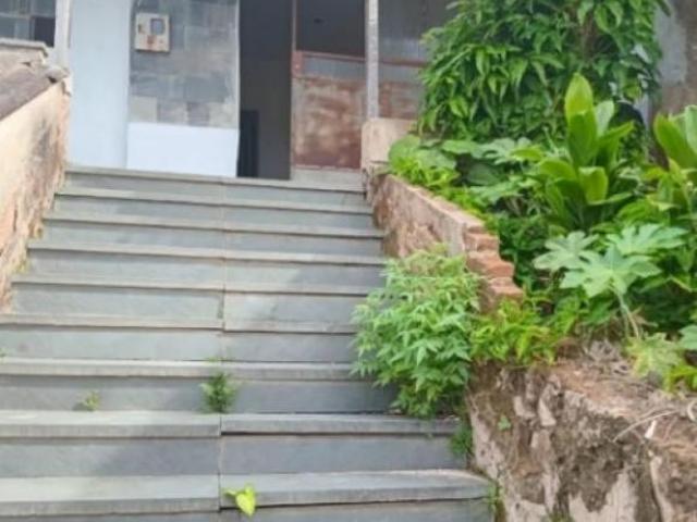 Casa com 3 quartos à venda em Belo Horizonte, no bairro Santa Efigênia