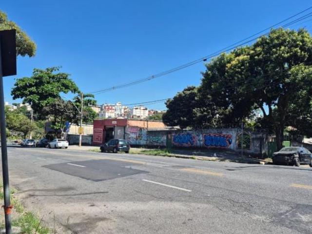 Casa com 3 quartos à venda em Belo Horizonte, no bairro Santa Efigênia