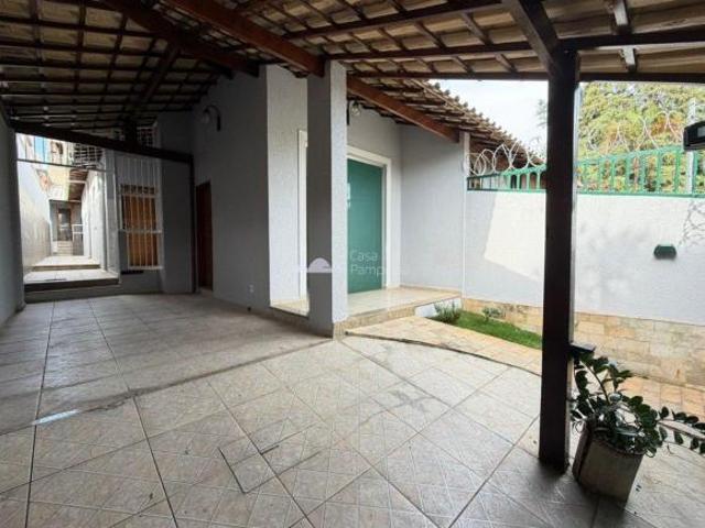 Casa com 3 quartos à venda em Belo Horizonte, no bairro Santa Mônica