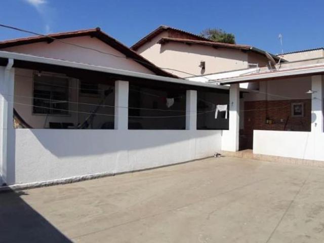 Casa com 3 quartos à venda em Belo Horizonte, no bairro Santa Mônica