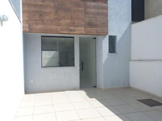 Casa com 3 quartos à venda em Belo Horizonte, no bairro Santa Rosa