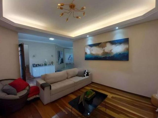 Casa com 3 quartos à venda em Belo Horizonte, no bairro Santa Rosa