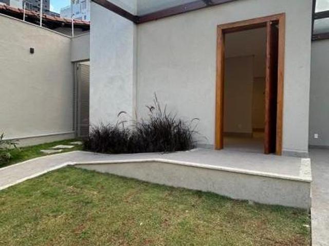 Casa com 3 quartos à venda em Belo Horizonte, no bairro Santa Rosa