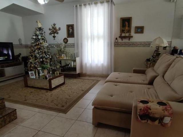 Casa com 3 quartos à venda em Belo Horizonte, no bairro Serrano