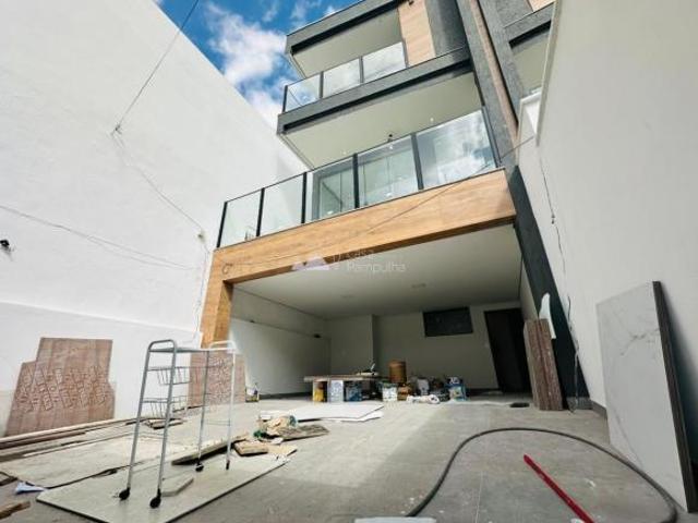 Casa com 3 quartos à venda em Belo Horizonte, no bairro Planalto