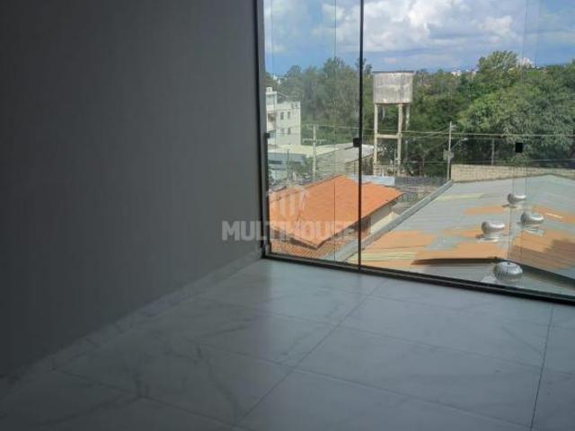 Casa com 3 quartos à venda em Belo Horizonte, no bairro Planalto