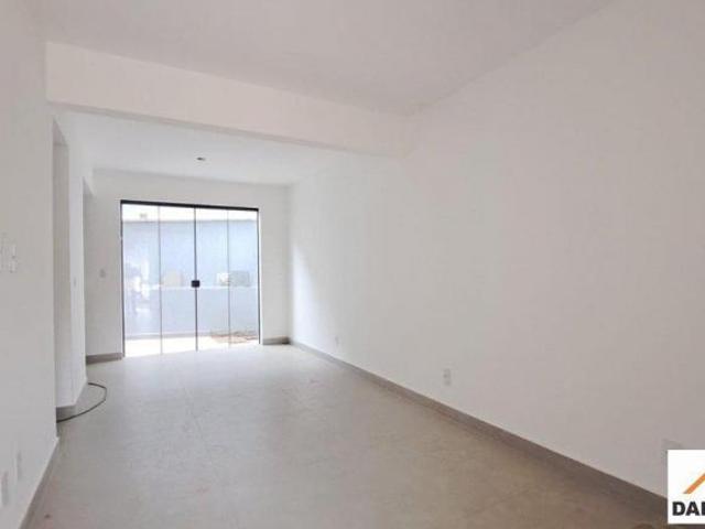Casa com 3 quartos à venda em Belo Horizonte, no bairro Planalto