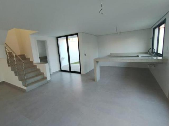 Casa com 3 quartos à venda em Belo Horizonte, no bairro Planalto