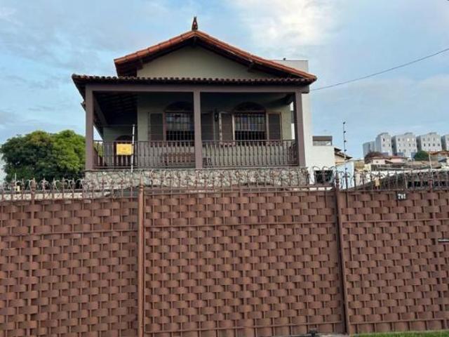 Casa com 3 quartos à venda em Belo Horizonte, no bairro Renascença