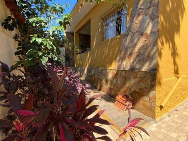 Casa com 3 quartos à venda em Belo Horizonte, no bairro Rio Branco
