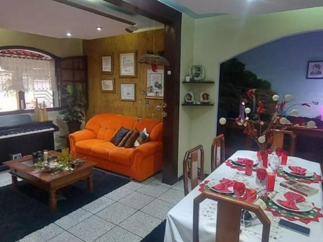 Casa com 3 quartos à venda em Betim, no bairro Petrópolis