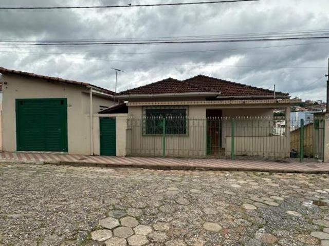 Casa com 3 quartos à venda em Borda Da Mata, no bairro Centro