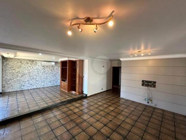 Casa com 3 quartos à venda em Bosque da saúde SP