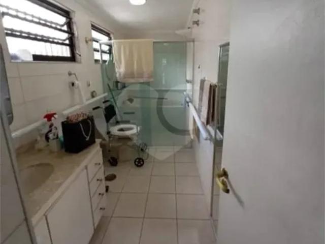 Casa com 3 quartos à venda em Bosque Da Saúde SP