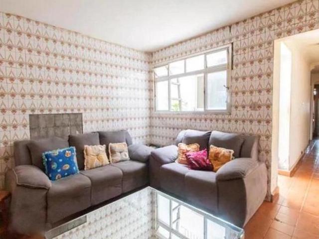 Casa com 3 quartos à venda em Cambuci SP