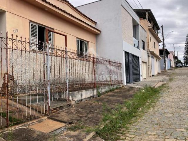 Casa com 3 quartos à venda em Campo Belo, no bairro Jardim Panorama