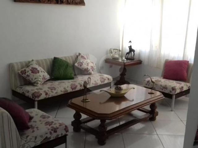 Casa com 3 quartos à venda em Cajuru PR