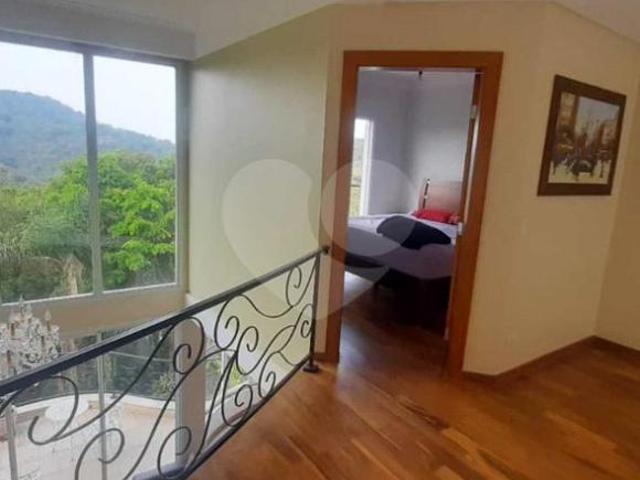 Casa com 3 quartos à venda em Caraguatá SP