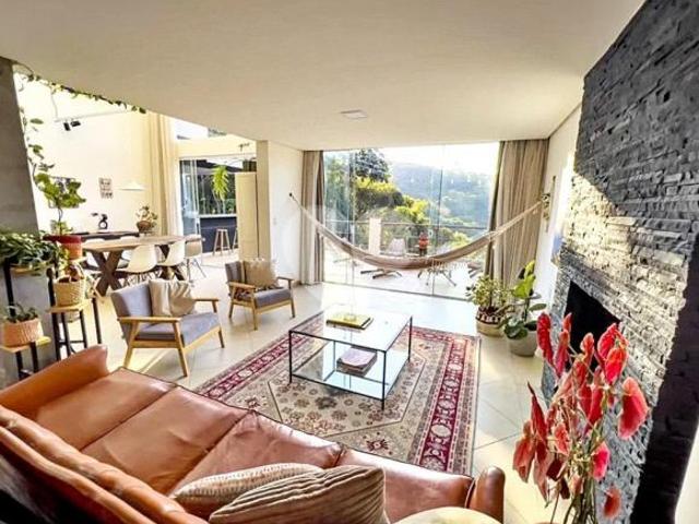 Casa com 3 quartos à venda em Caraguatá SP