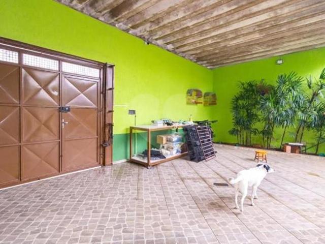 Casa com 3 quartos à venda em Catumbi SP