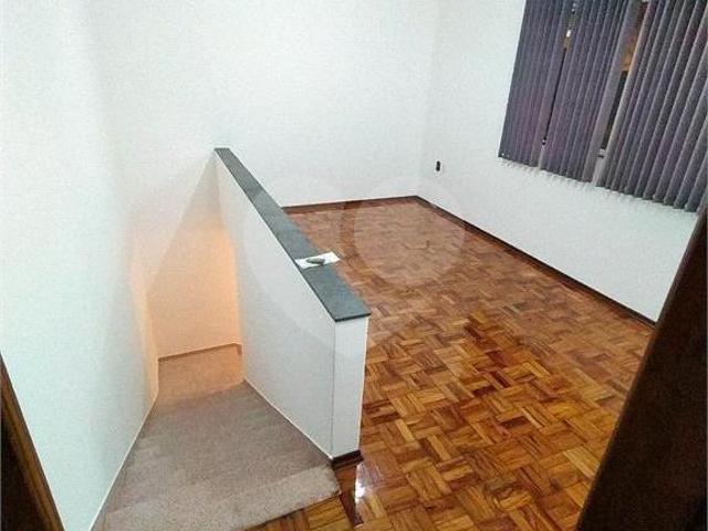 Casa com 3 quartos à venda em Centro SP